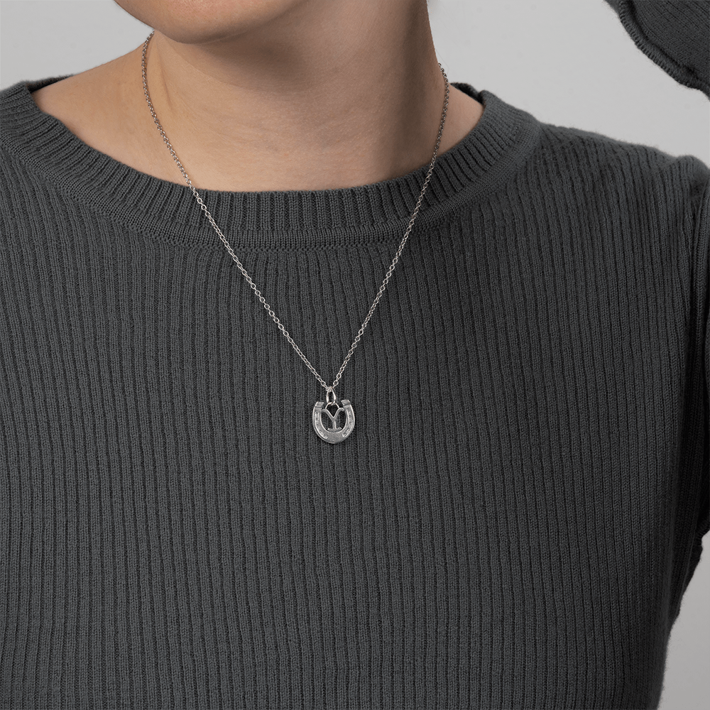 Yellowstone Horseshoe Pendant Necklace – Paramount Shop